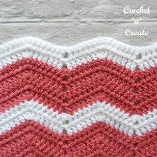 Easy Crochet Chevron Stitch Tutorial free crochet on Crochet 'n' Create